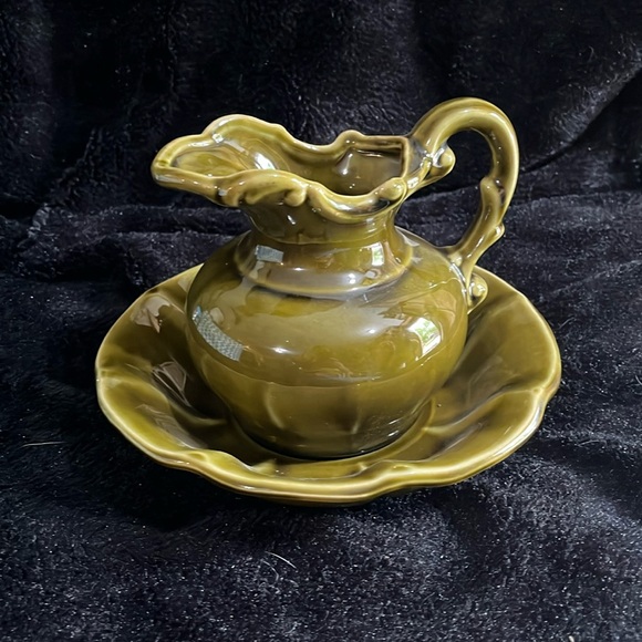 Mccoy | Accents | Mccoy Vintage Green Bowl And Picher Stand 6 2 In Very ...